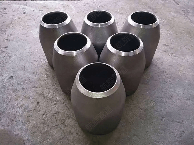 Pipes and Fittings in Pipelines Pigging - Emt Pipe Cleaning Pig